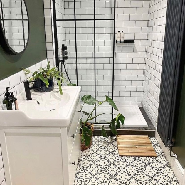 Grande Victorian Tile Vinyl by Remland | From £8.95 / sq. metre