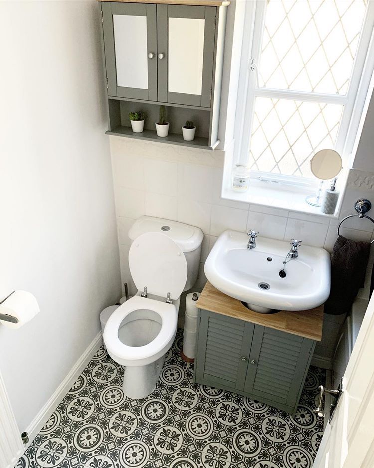 Classic Victorian Tile Vinyl by Remland | £11.95 / sq. metre