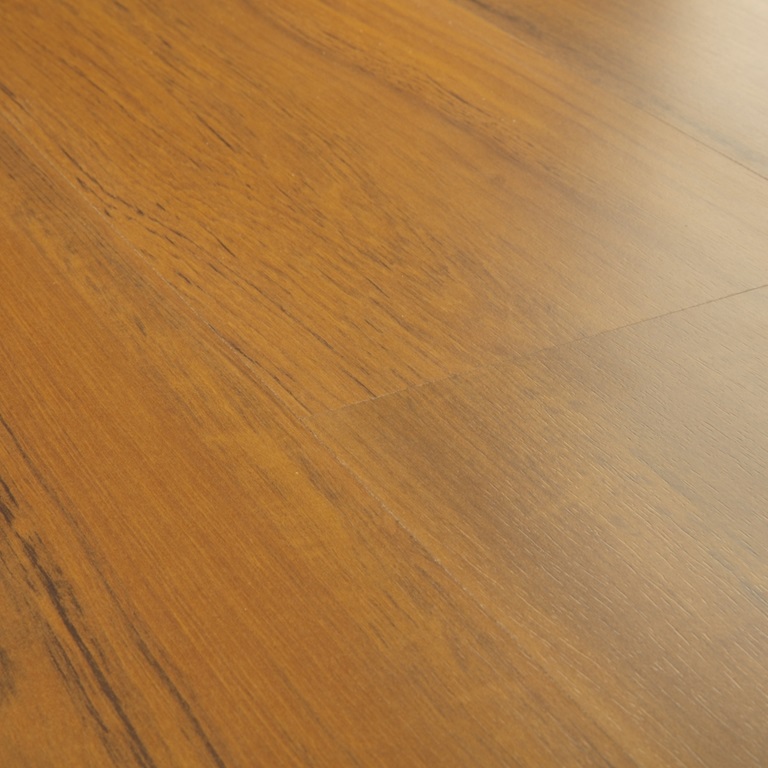 Classic Hydro Laminate by Quick-step | SPECIAL OFFER