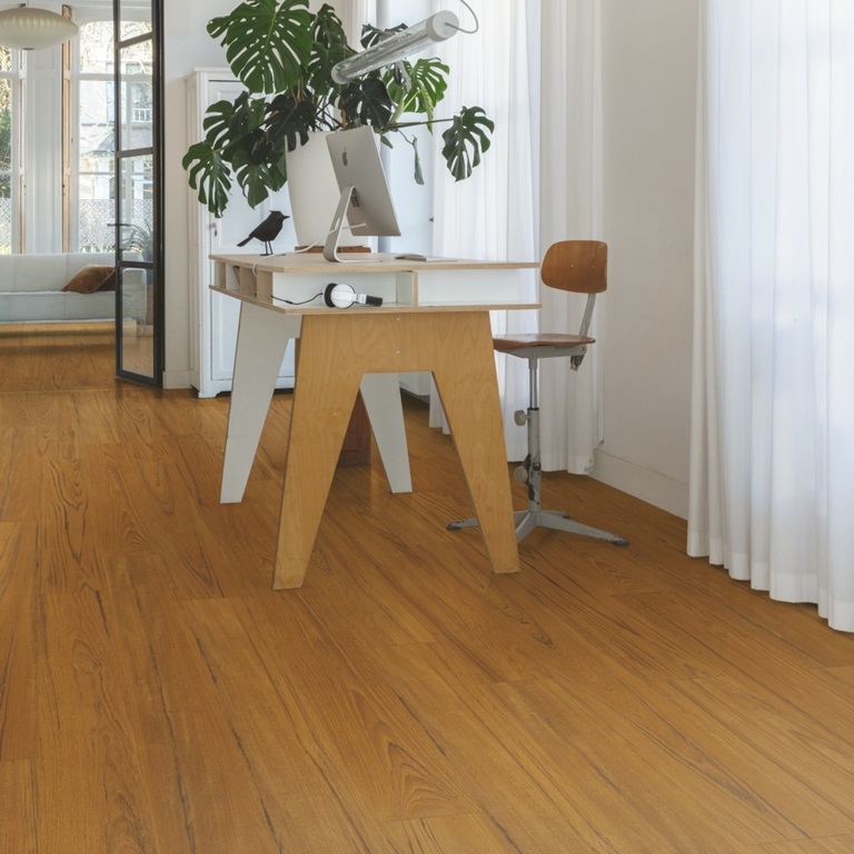 Classic Hydro Laminate by Quick-step | SPECIAL OFFER